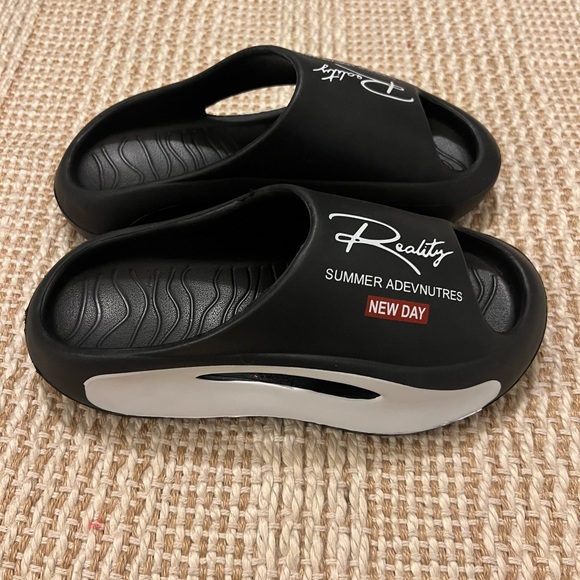 H&M | Shoes | Reality Summer Adventures New Day Sandals Slippers Pool ...